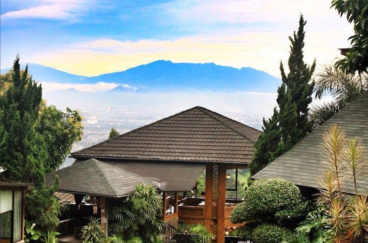 10 Restaurants in Bandung with Breathtaking View | What's New Indonesia